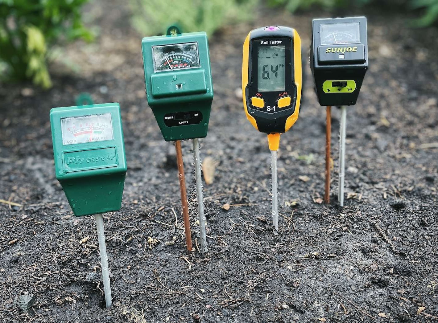 Cara Menggunakan pH Meter Tanah Pada Lahan Tegalan - Alat Pertanian ...